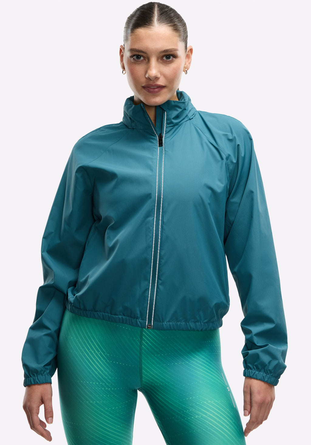 Woven Seamed Run Shell – Peloton Apparel Canada
